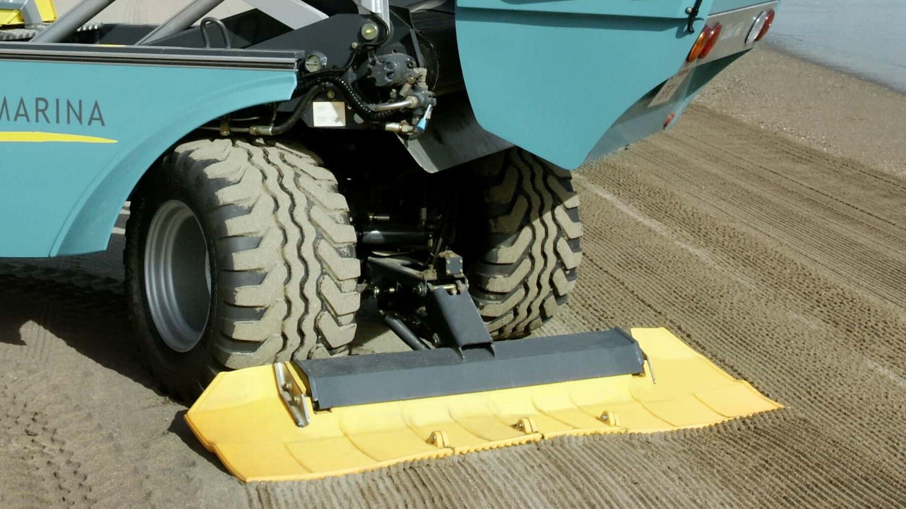 BeachTech Marina: Multifunctional beach cleaner