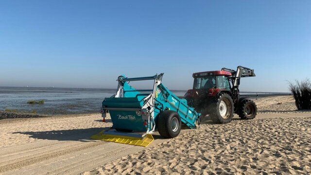 Beach cleaning machines since 1991 by BeachTech