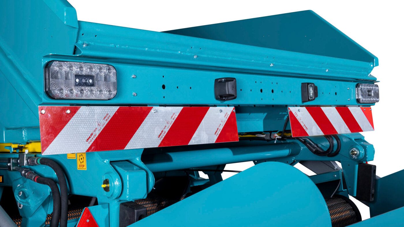 BeachTech 3000: Beach cleaner and haul vehicle in one