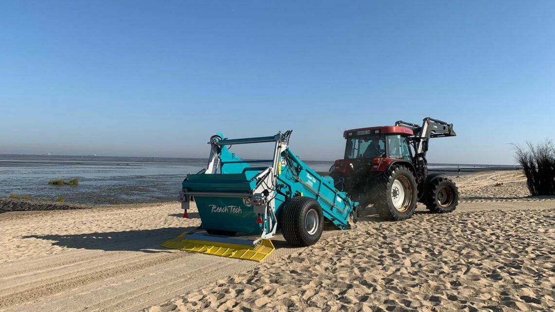 Beach cleaning machines since 1991 by BeachTech